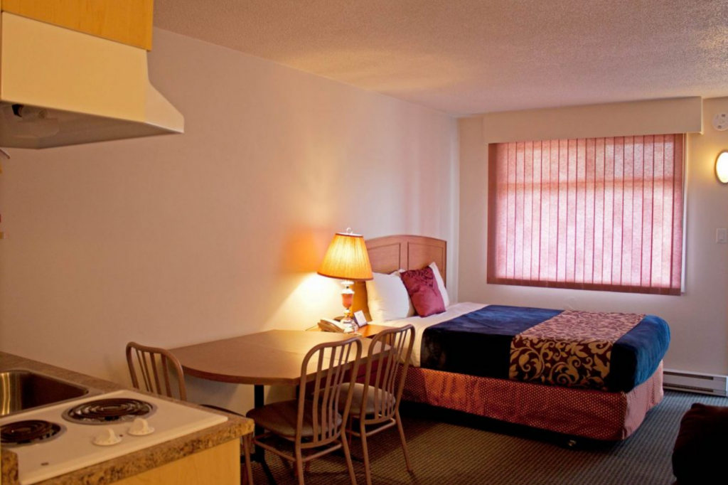 Single Room with Kitchenette – Grandview Motel